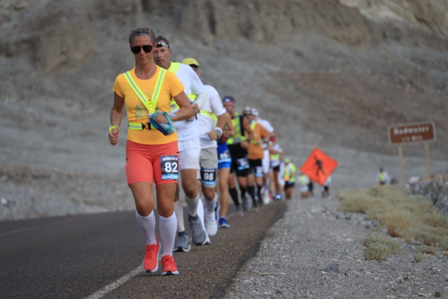 BADWATER ULTRAMARATHON 2021 |217KM | 4,450M+: ULTRARUNNING AT 50ºC IN ...